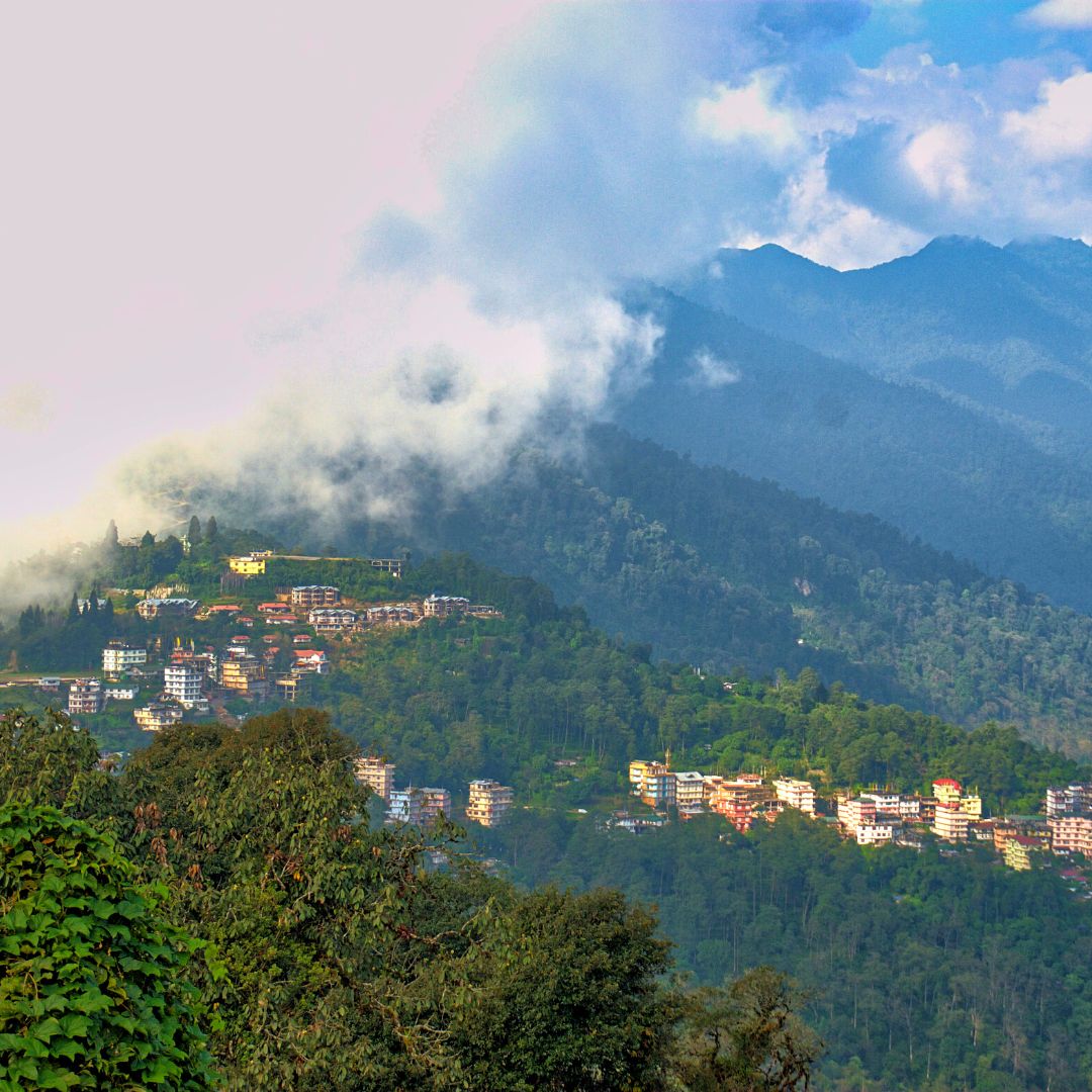 GANGTOK PELLING PACKAGE TOUR – Nirvana Tour And Travel